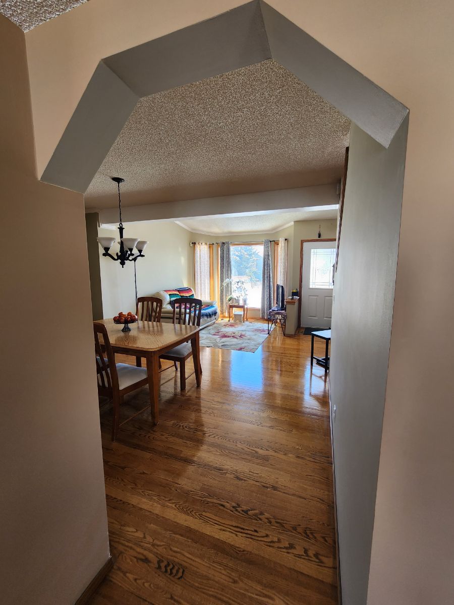 72 Hidden Vale Close NW, Calgary AB | HonestDoor