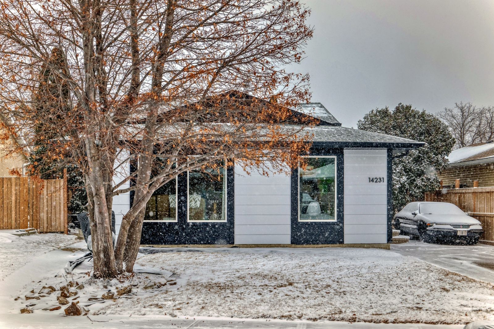 14231 26 Street NW, Edmonton AB | HonestDoor